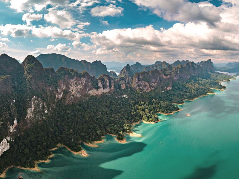 La nature dans toute sa splendeur : le parc national de Khao Sok