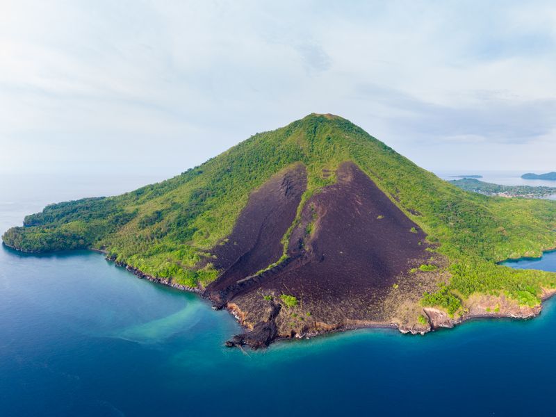 Spice Islands Diving Cruise in Indonesia | DiveIndonesia.com